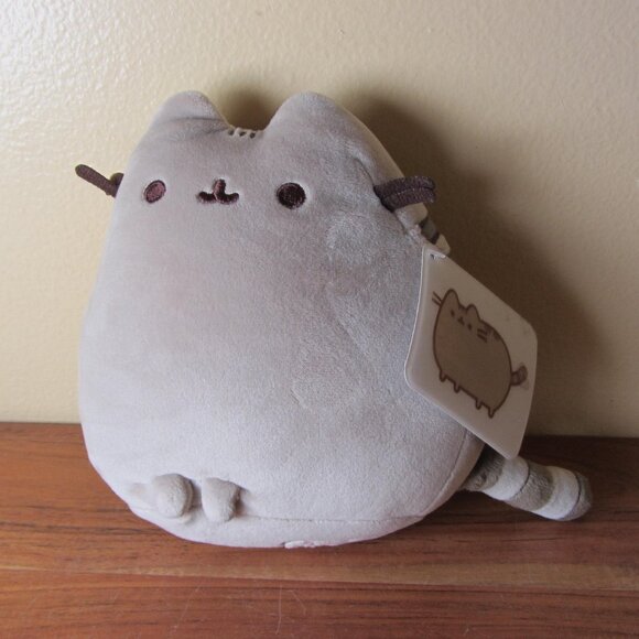 Pusheen | Toys | Plush Gund Pusheen Squisheen Sitting Pose Cat 22 Nwt 6 ...